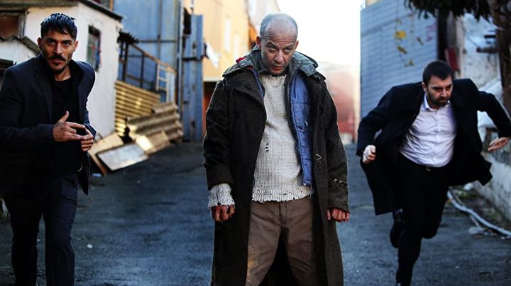 Cukur Season 1 English subtitles | The Pit – Watch iT!