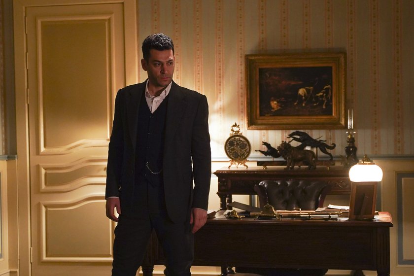 Aziz Episode 15 English Subtitles – Watch iT!