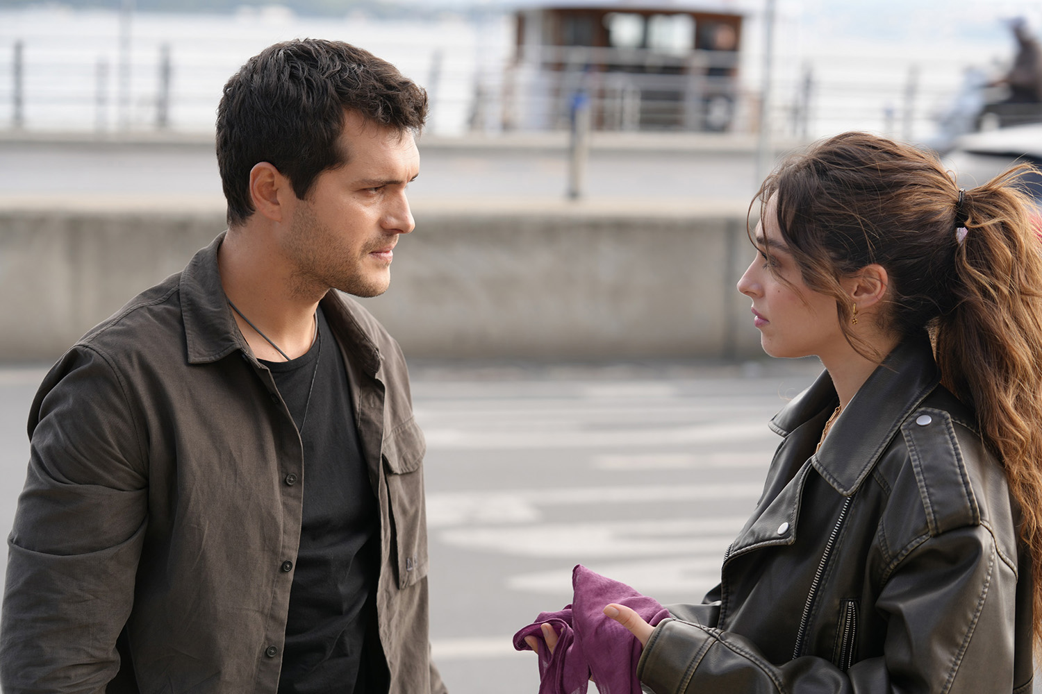 Leyla Episode 6 English Subtitles – Watch iT!