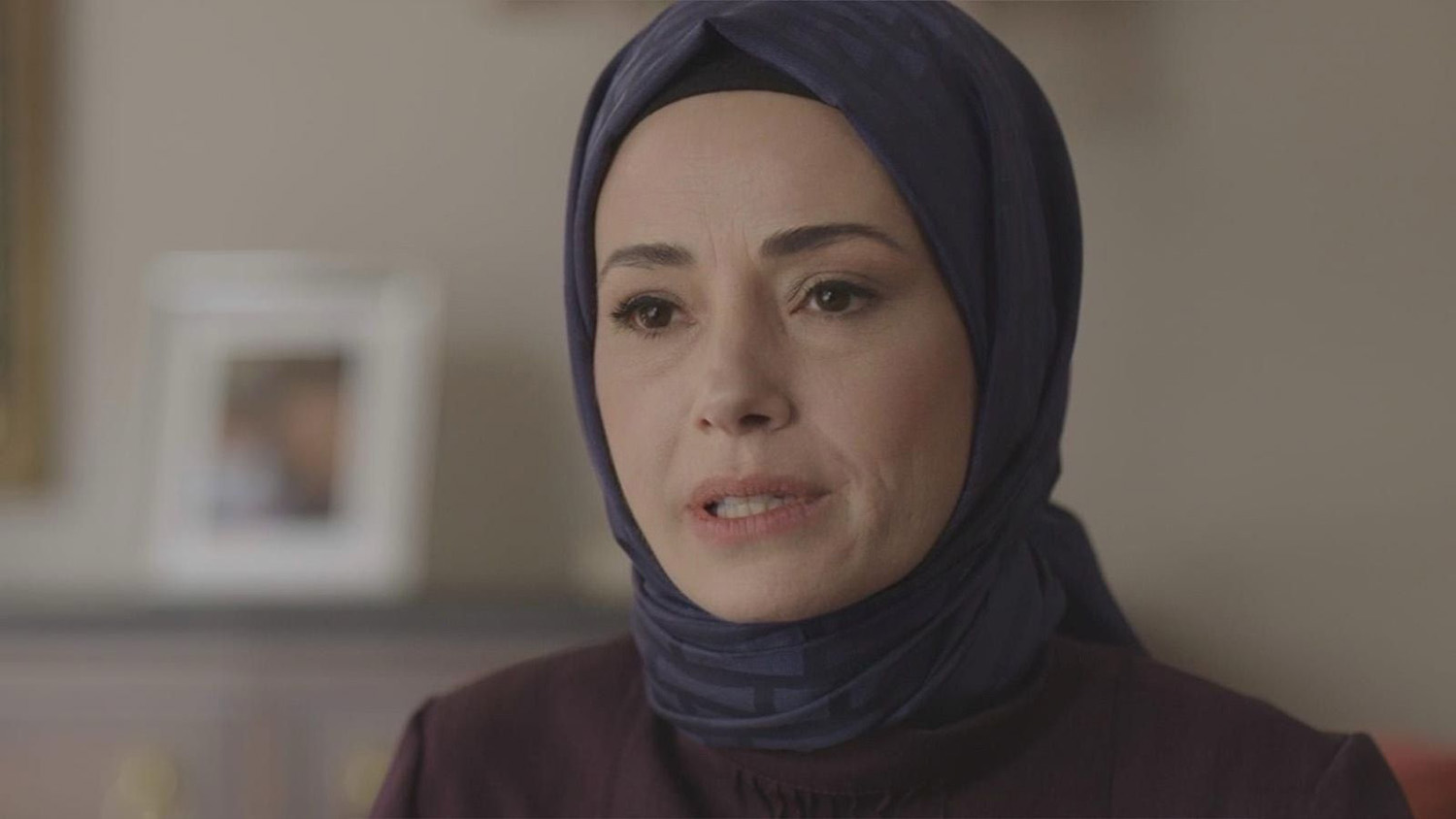 Red Roses (Kizil Goncalar) Episode 40 English Subtitles – Watch iT!