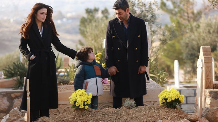 Far Away (Uzak Sehir) English subtitles – Watch iT!