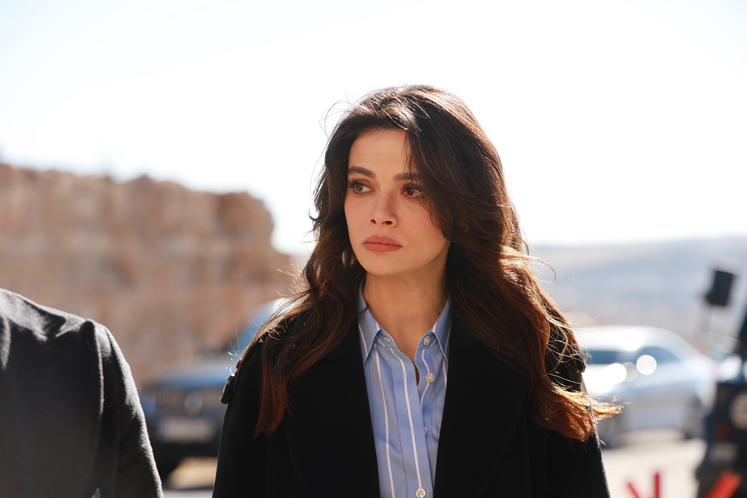 Far Away (Uzak Sehir) Episode 10 English Subtitles – Watch iT!