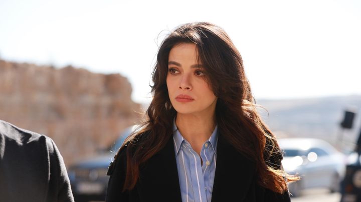 Far Away (Uzak Sehir) English subtitles – Watch iT!